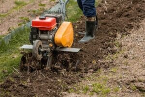 When and How Often to Till a Garden (Complete Guide) – TheGrowingLeaf